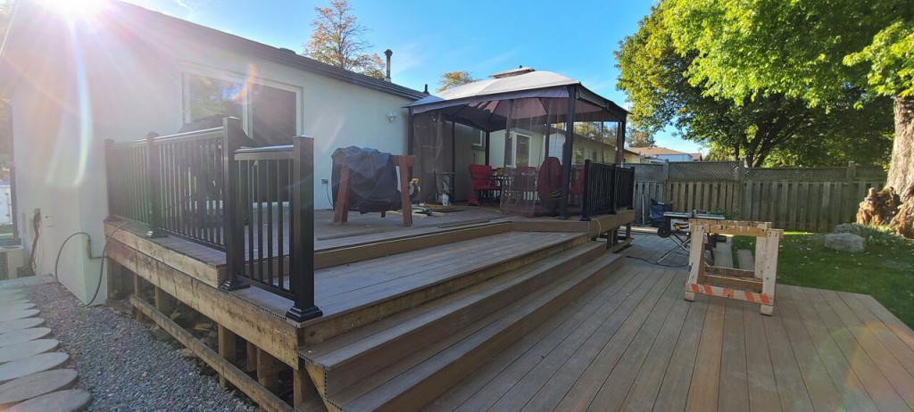 Get Your Outdoor Renovations Done Before Winter | Aztec Aluminum Railings